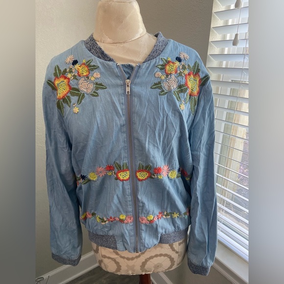 Gianni Bini | Jackets & Coats | Nwot Gb Chambray Colorful Embroidered ...